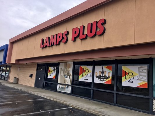 LAMPS PLUS - 105 Photos & 57 Reviews - 84 E Shaw Ave, Fresno ...