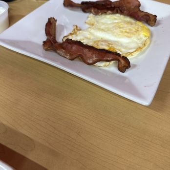 D’LICIOUS CAFFE - Updated April 2025 - 362 Photos & 346 Reviews - 581 E ...