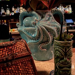THE SOS TIKI BAR - Updated July 2025 - 617 Photos & 259 Reviews - 340 ...