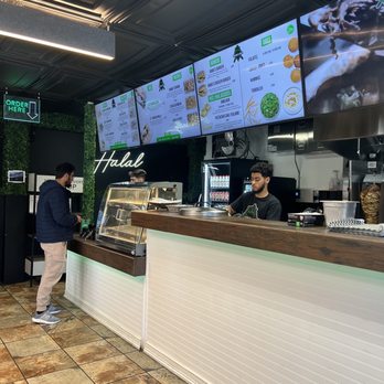 BASICALLY HALAL - Updated April 2025 - 77 Photos & 54 Reviews - 316 N ...