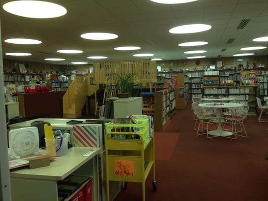 OAK RIDGE PUBLIC LIBRARY - Updated December 2025 - 30 Photos - 1401 Oak ...