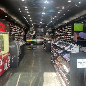 COOLKICKS - 168 Photos & 158 Reviews - 7565 Melrose Ave, Los Angeles ...