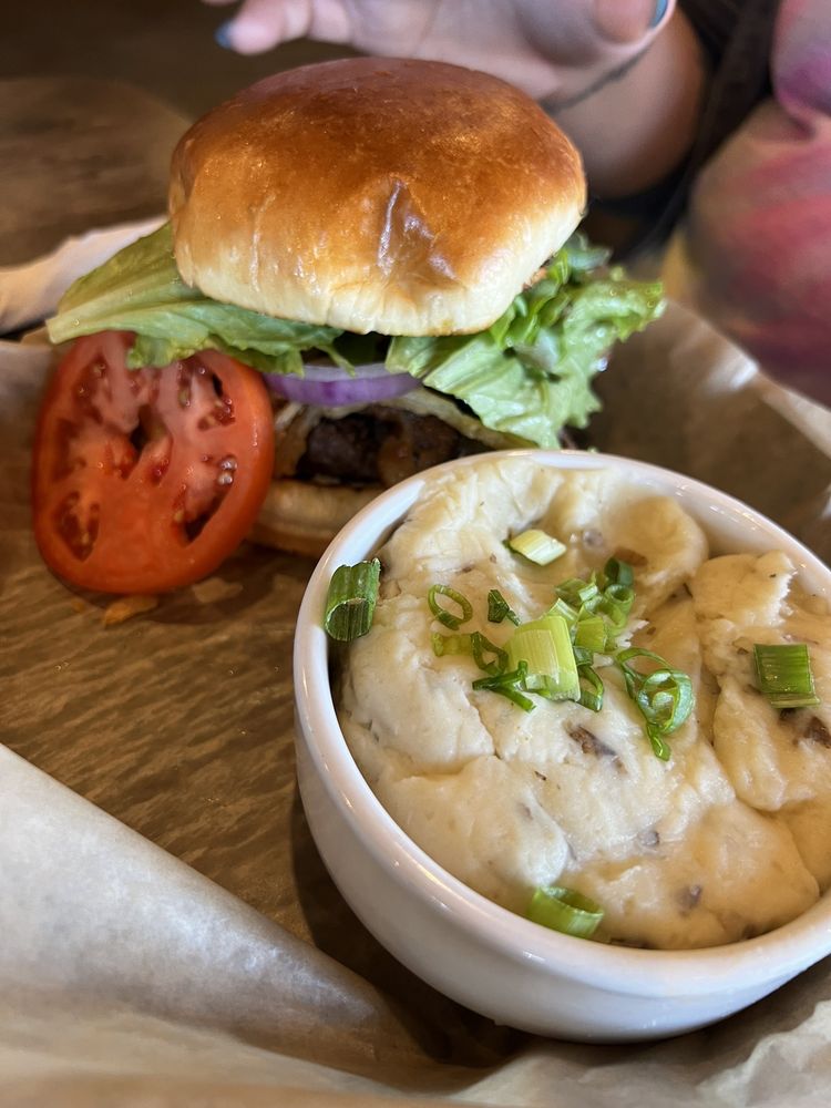 DOCK ROTZ TAVERN - Updated December 2025 - 57 Photos & 207 Reviews ...