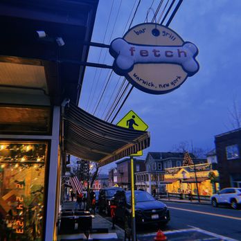 FETCH BAR & GRILL - Updated April 2025 - 147 Photos & 297 Reviews - 48 ...