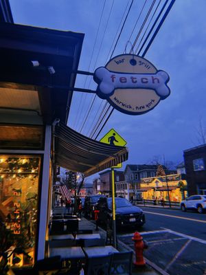 FETCH BAR & GRILL - Updated December 2025 - 150 Photos & 303 Reviews ...