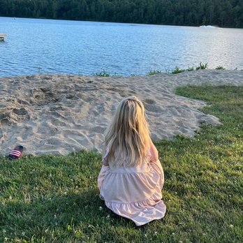 MAPLE ON THE LAKE - Updated June 2024 - 93 Photos & 78 Reviews - 141 ...