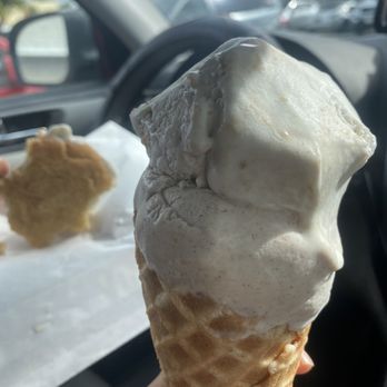 LIVING THE DREAM ICE CREAM - Updated July 2024 - 184 Photos & 275 ...