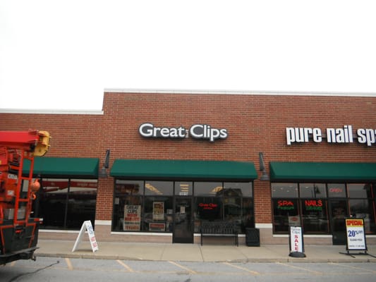 GREAT CLIPS - Updated October 2025 - 18 Reviews - 10815 Broadway, Crown ...