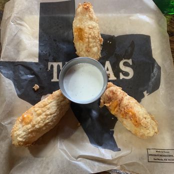 PUFFABELLY’S OLD DEPOT RESTAURANT - Updated December 2024 - 119 Photos ...