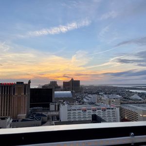 SEVEN STARS LOUNGE - Updated August 2025 - 15 Photos - 2100 Pacific Ave ...