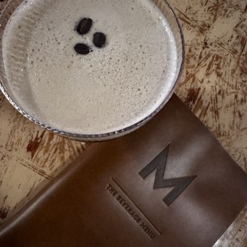 MAMASAMAS RESTAURANT - Updated December 2025 - 191 Photos & 109 Reviews ...