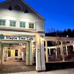 MAPLE TREE CAFE - Updated July 2025 - 73 Photos & 88 Reviews - 781 ...