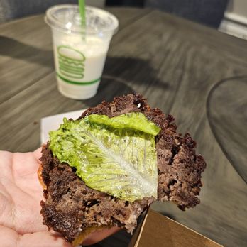 SHAKE SHACK BREA - Updated June 2025 - 200 Photos & 120 Reviews - 103 W ...