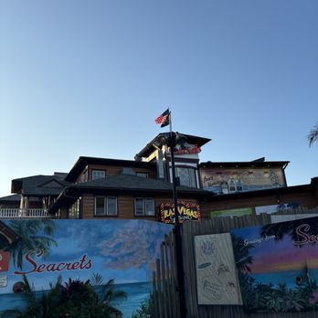 SEACRETS - Updated June 2025 - 1664 Photos & 1453 Reviews - 117 49th St ...