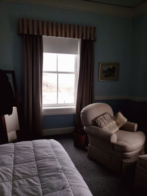 THE SPRING POINT INN AT SMCC - Updated October 2025 - 11 Photos - 2 ...