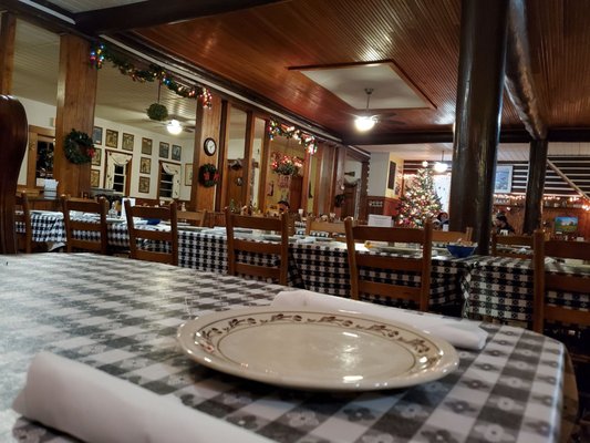 TANGLEWOOD ORDINARY COUNTRY RESTAURANT - 78 Photos & 82 Reviews - 2210 ...