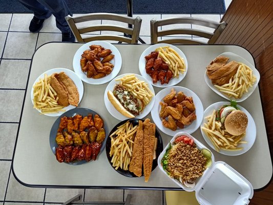 WINGS R KING - 30 Photos - 2802 Lakeshore Pkwy, Birmingham, Alabama ...