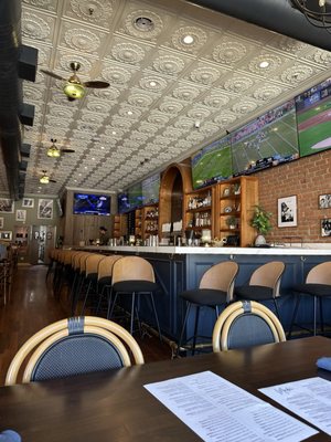 MADRI - Updated January 2026 - 164 Photos & 103 Real Reviews - 330 ...