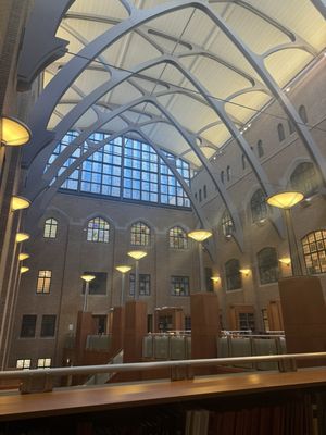 STERLING MEMORIAL LIBRARY - Updated December 2025 - 33 Photos & 10 ...