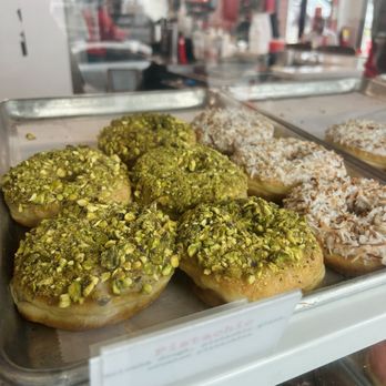 HERO DOUGHNUTS & BUNS - Updated May 2024 - 471 Photos & 213 Reviews ...