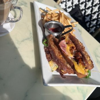 BLUE DAISY - 2743 Photos & 2043 Reviews - 609 Broadway, Santa Monica ...