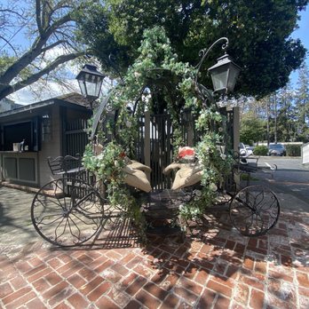 RUBYS & ROSES RESTAURANT - Updated July 2025 - 1409 Photos & 559 ...