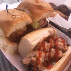 DIRTY FRANK’S HOT DOG PALACE - Updated December 2025 - 14 Photos - 2036 ...