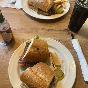 WASHOE HOUSE - 210 Photos & 282 Reviews - 2840 Roblar Rd, Petaluma ...