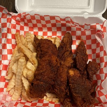 CHUBBY’S HOT CHICKEN - Updated November 2024 - 13 Photos & 23 Reviews ...