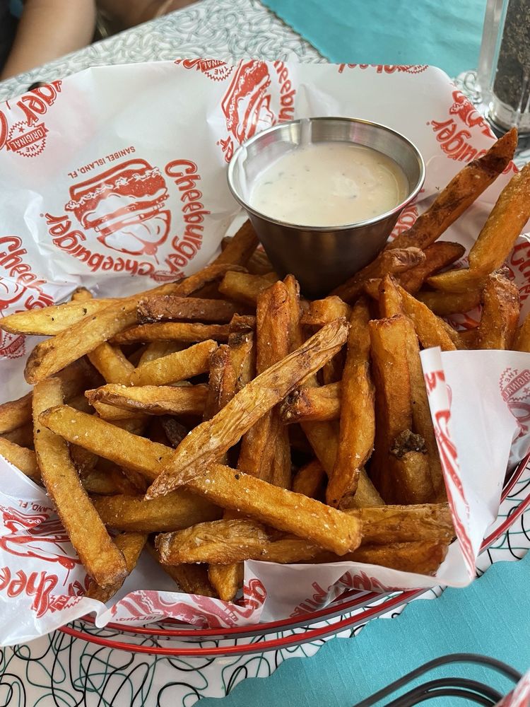 CHEEBURGER CHEEBURGER - Updated December 2024 - 398 Photos & 349 ...