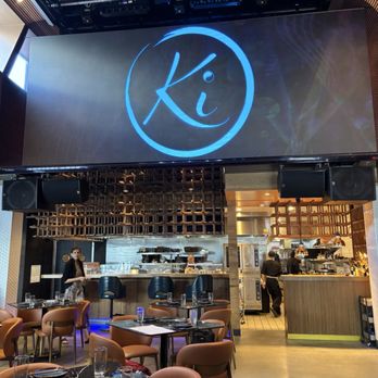 KI CLUB - Updated May 2025 - 326 Photos & 67 Reviews - 1731 Kalakaua ...