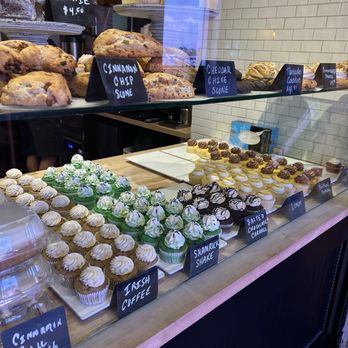 LINNYBIRD BAKESHOP - Updated December 2025 - 121 Photos & 117 Reviews ...