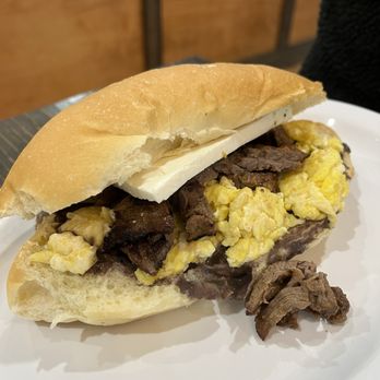 UNIVERSAL BAKERY - Updated July 2024 - 50 Photos & 14 Reviews - 1946 ...