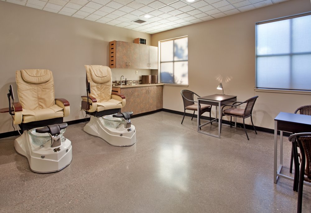 RIDGE SPORTS CENTER & DAY SPA AT EAGLE CREST RESORT - Updated December ...