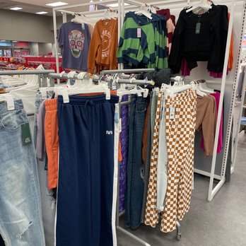 TARGET - Updated July 2025 - 27 Photos & 47 Reviews - 1950 E County ...