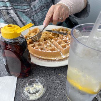 HAPPY DAYS FAMILY PANCAKE HOUSE - Updated October 2024 - 48 Photos & 29 ...