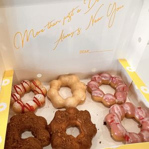 DAN-D-DONUTS & DELI - Updated December 2025 - 97 Photos & 202 Reviews ...