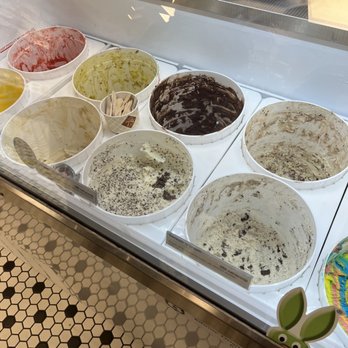 KILWINS ICE CREAM - CHOCOLATE - FUDGE - Updated October 2025 - 112 ...