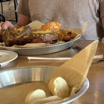 THE ROGUE ROUNDABOUT - Updated January 2025 - 55 Photos & 50 Reviews ...