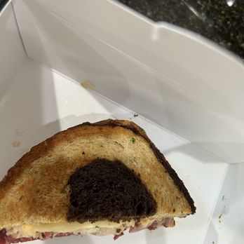 RUSTY BUCKET RESTAURANT AND TAVERN - Updated September 2025 - 195 ...