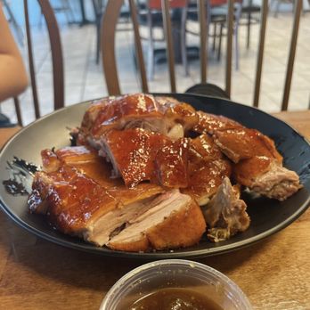 FAMOUS KITCHEN - Updated October 2025 - 367 Photos & 190 Reviews - 1802 ...