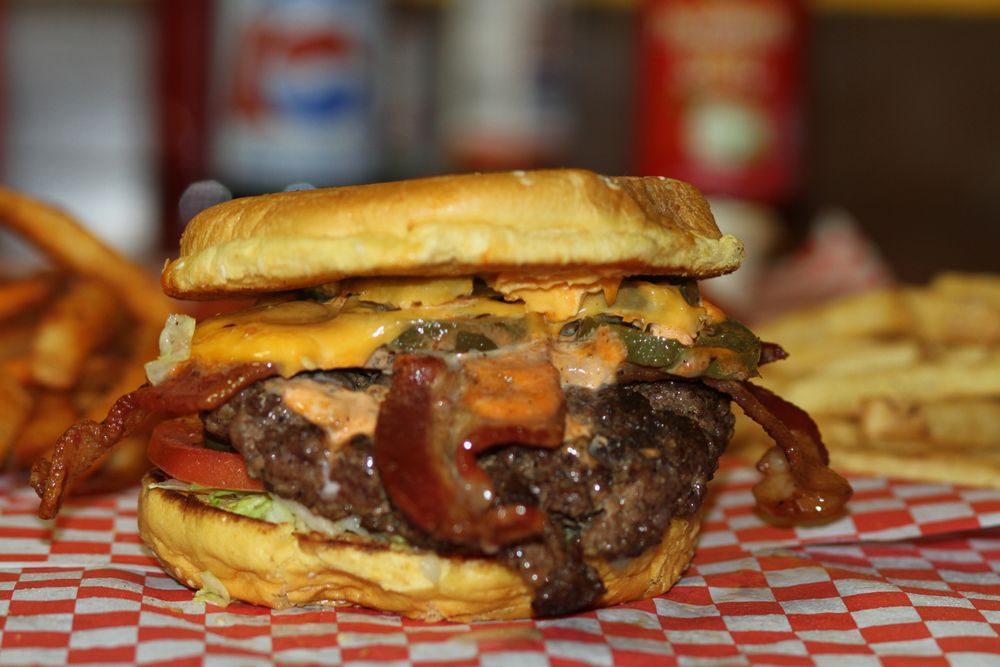 HIPPO BURGERS - TEMP. CLOSED - Updated September 2025 - 50 Photos & 45 ...