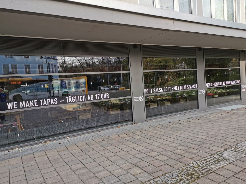 BAR RAVEL - Updated January 2025 - D.-Martin-Luther-Str. 14, Regensburg ...