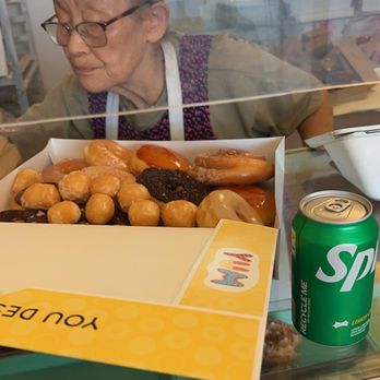 JERRY’S DONUTS - Updated October 2025 - 15 Photos & 64 Reviews - 12895 ...