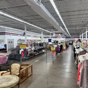RED WHITE & BLUE THRIFT STORE - Updated September 2025 - 23 Photos & 59 ...