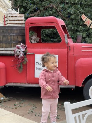 THE OUTLET SHOPPES OF THE BLUEGRASS - Updated January 2026 - 219 Photos ...