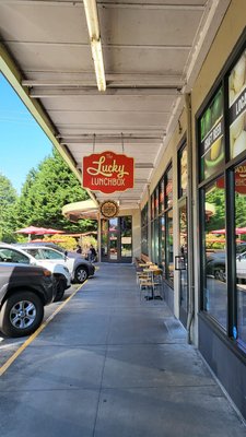 THE LUCKY LUNCHBOX - Updated January 2026 - 78 Photos & 151 Reviews ...