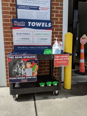 FLAGSTOP CAR WASH - Updated December 2025 - 22 Photos & 21 Reviews ...