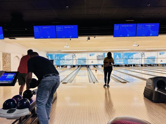 ALOMA BOWL - Updated November 2025 - 161 Photos & 99 Reviews - 2530 ...