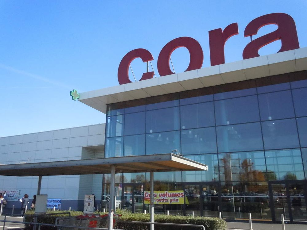 CENTRE COMMERCIAL CORA - Updated April 2024 - 26 avenue de l'Europe ...